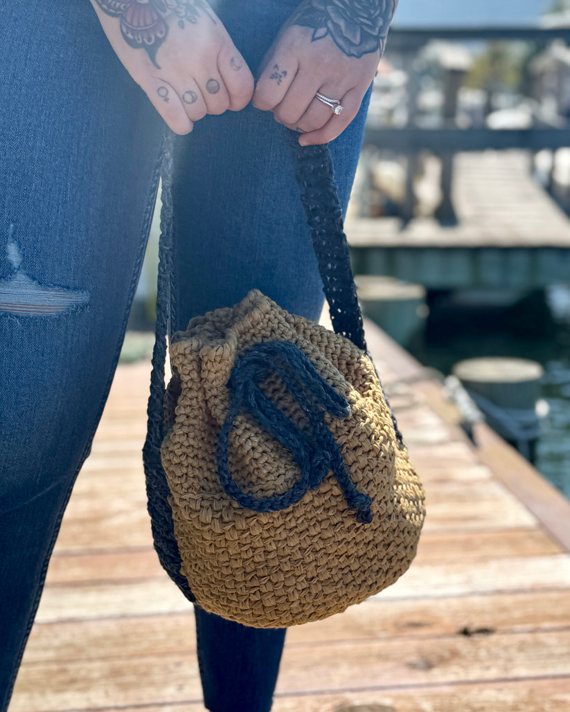 Boardwalk Cinch Bag – Crochet Bucket Bag Pattern | Rewind Yarn | 1 Mor ...